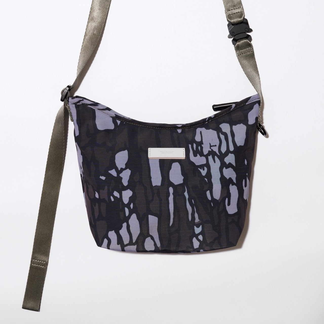 Cobra Lock Mini Sling Bag Trebark Camo – C.U.L.T.U.R.E ONLINE STORE